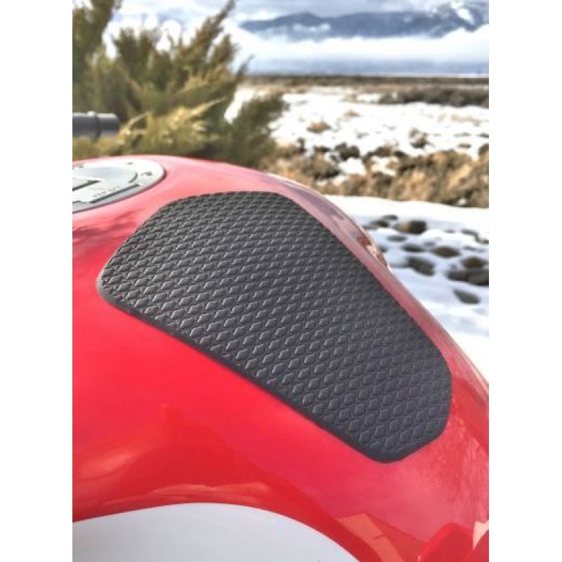 TechSpec Tank Grip Pads Center Tank Protector 1