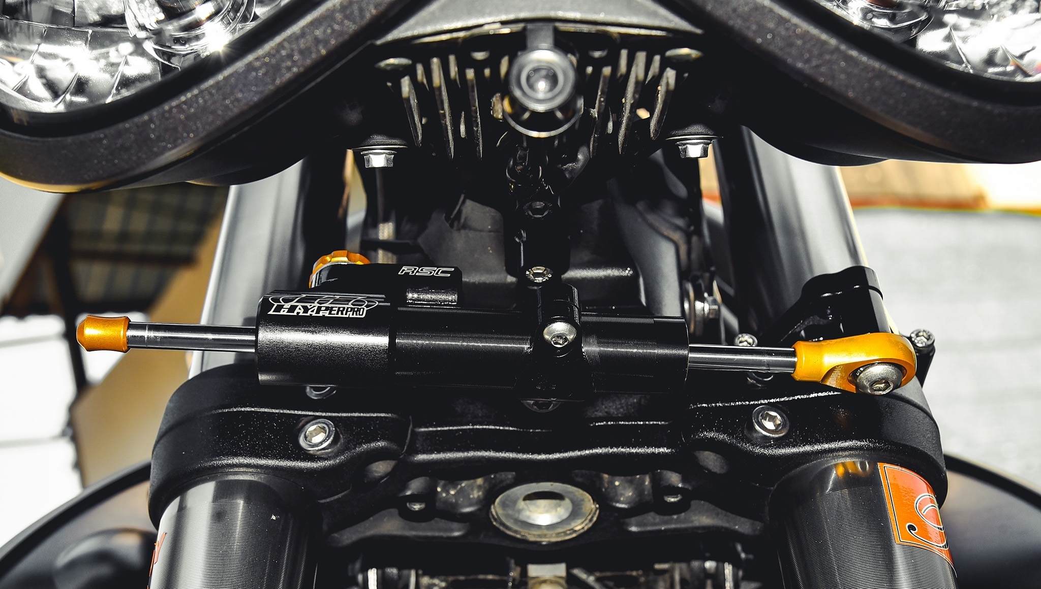 Hyperpro RSC "Reactive" Steering Damper for the Triumph Street Triple ...