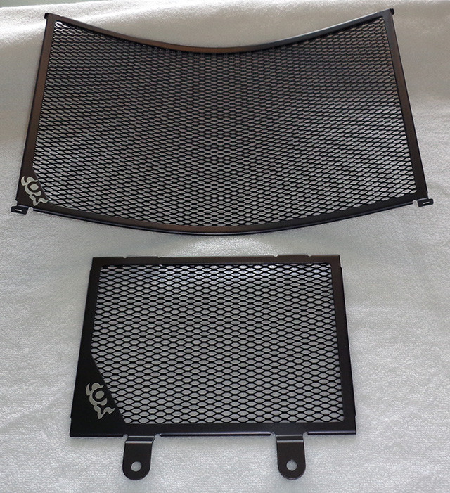 Cox Racing Radiator Guards for the Yamaha YZF R1 (15)