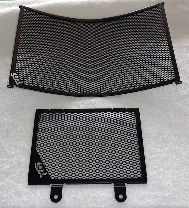Cox Racing Radiator Guards for the Yamaha YZF R1 (15)