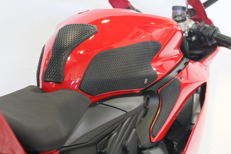Techspec Tank Grip Pads For The Ducati Panigale 899 959 1199 1299