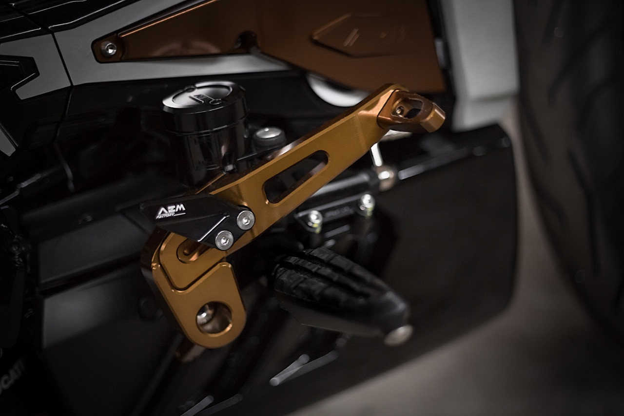 AEM FACTORY - Adjustable Billet Control Lever kit 'XCOMMAND' For Ducati ...